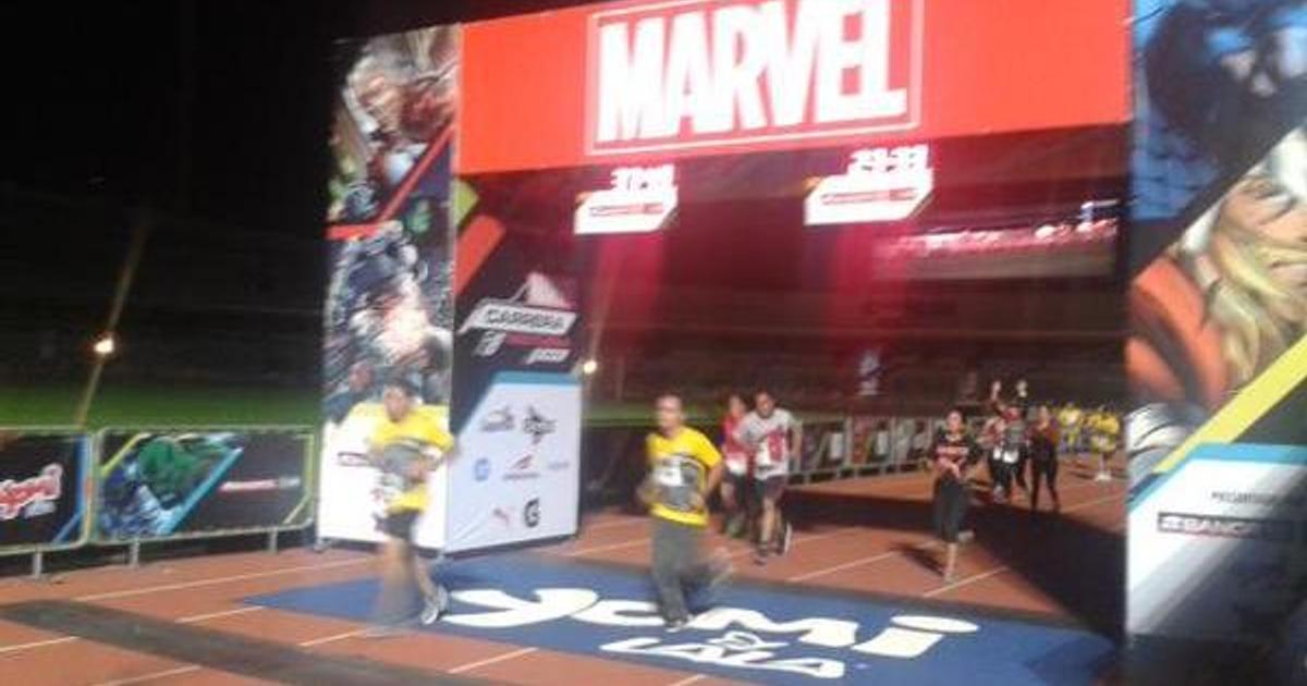 Marvel realiza 'heroica' carrera en CU | RÉCORD