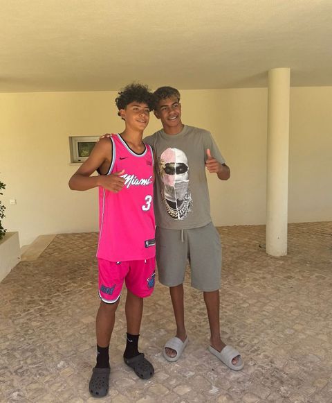 Barcelona star boy Lamine Yamal links up with Ronaldo’s son | Pulse ...