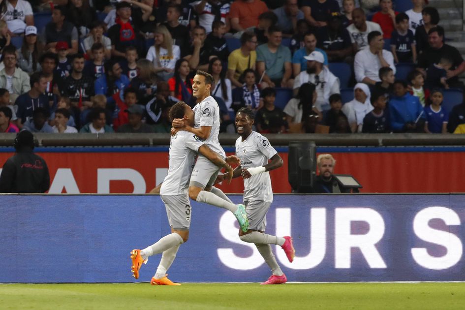 PSG shocked by Clermont Foot on the last day of the season in a five ...
