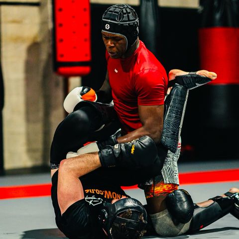 Israel Adesanya Net Worth: Age, Career, Salary, Girlfriend, All You ...