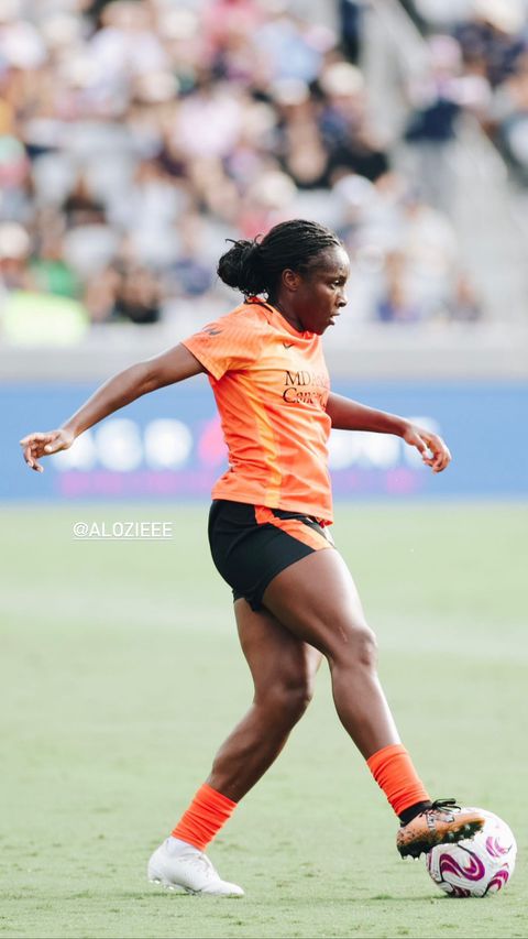 Michelle Alozie: Super Falcons star pays homage to her Nigerian roots ...