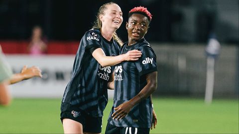 Super Falcons star Deborah Abiodun beats IShowSpeed in ball Juggling ...