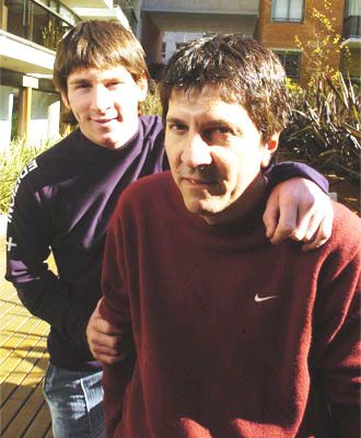 Inside the luxury life of Lionel Messi family: Wife, Parents, Children ...