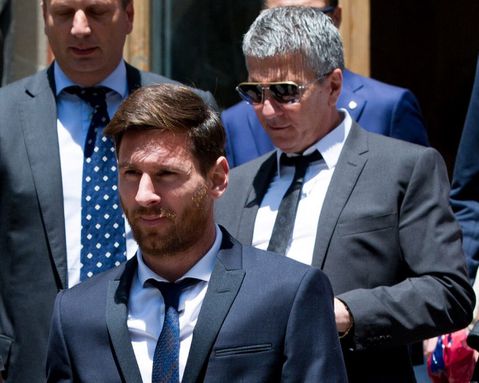 Inside the luxury life of Lionel Messi family: Wife, Parents, Children ...