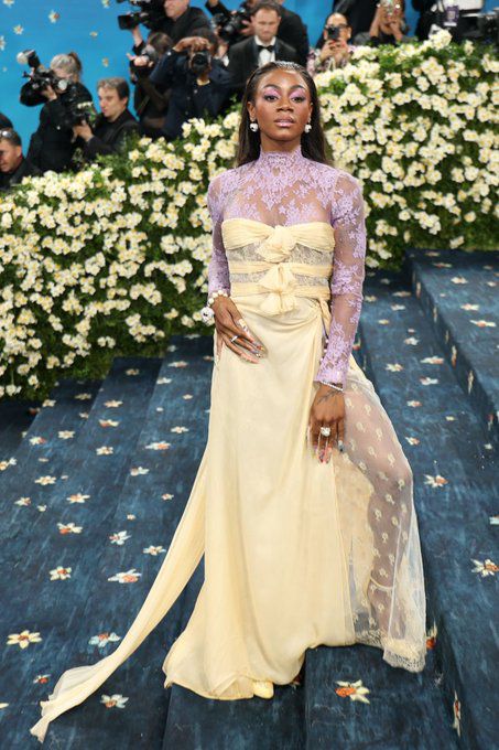 For The Queen: Sha'Carri Richardson 'pays tribute' to legendary Flo-Jo ...