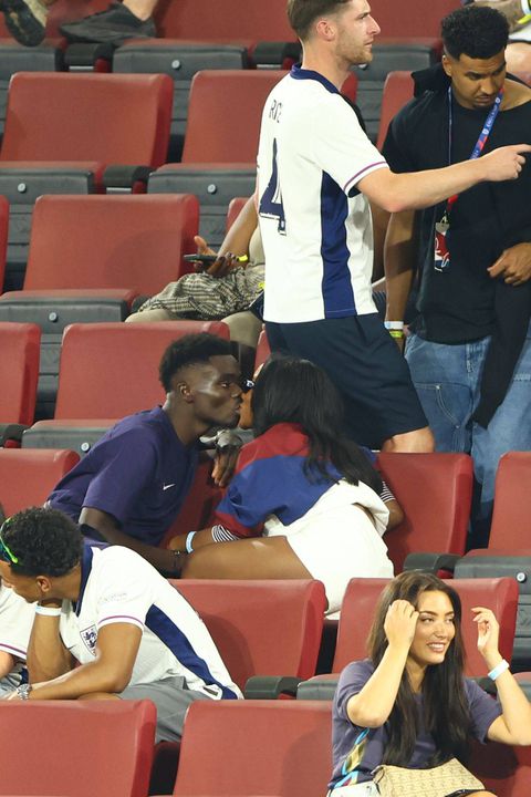 Tolami Benson: Bukayo Saka stunning girlfriend celebrates his MOTM ...