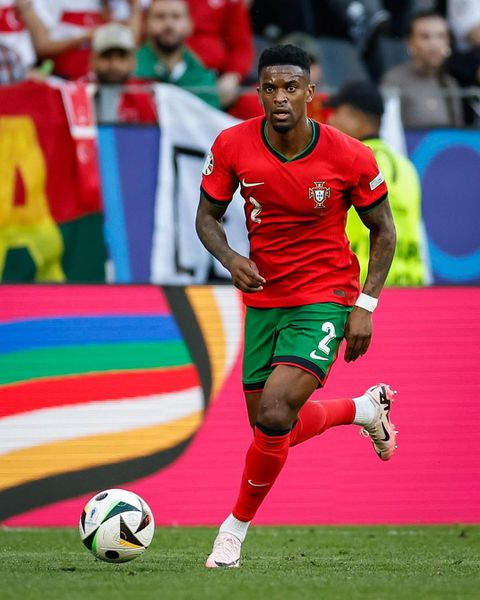 Tolami Benson: Bukayo Saka’s Nigerian girlfriend Headlines Top 10 ...