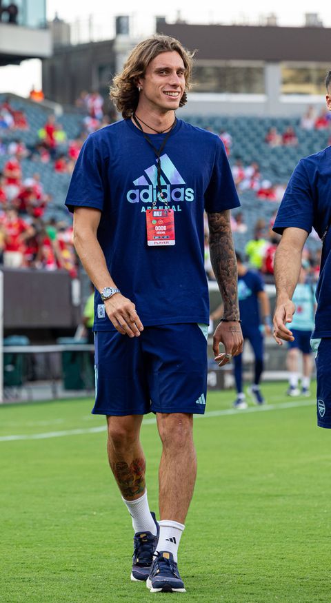 Riccardo Calafiori Net Worth: Age, Height, Career, Family, Wife, Salary ...