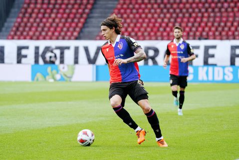 Riccardo Calafiori Net Worth: Age, Height, Career, Family, Wife, Salary ...