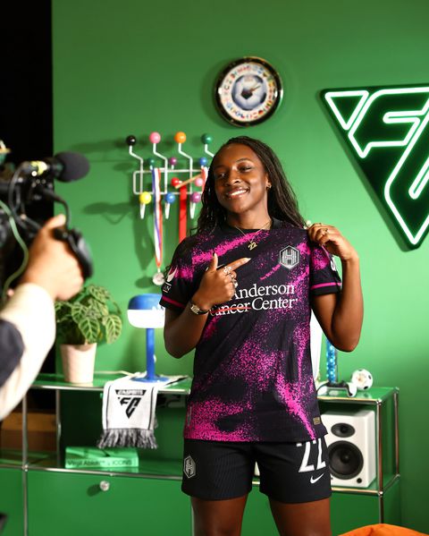 Michelle Alozie vows not to change number again: Super Falcons star to wear 22 with Houston Dash ...