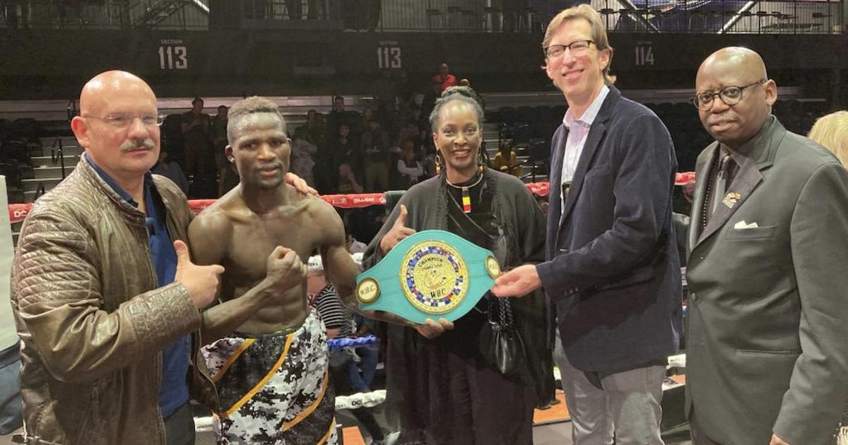 Ugandan boxer who ‘vanished’ in 2016 wins US Featherweight belt | Pulse ...