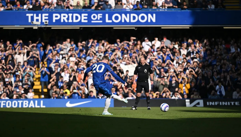 Cole Palmer's first-ever penalty miss: Danish stopper makes history ...