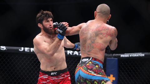 Magomed Ankalaev dethrones Alex Pereira: crowned new light heavyweight ...