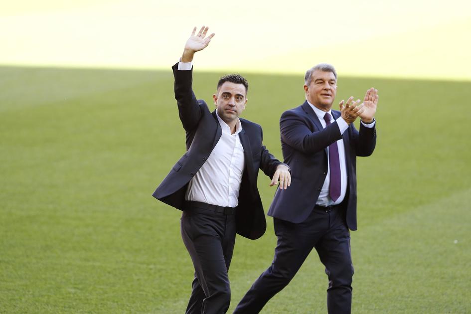 'Laporta tells us to be calm' — Xavi comments on the Negreira case ...