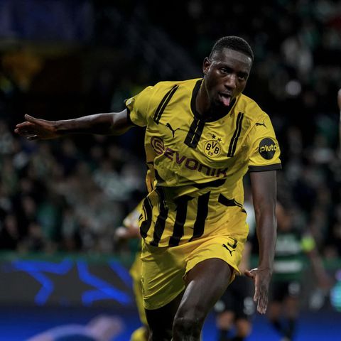 Standing Tall: African superstar dethrones Barcelona duo to become ...