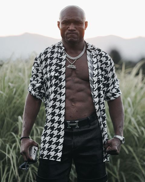 Kamaru Usman: Net Worth, Profile, Age, Wife, Salary, UFC Achievements ...