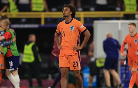 Joshua Zirkzee Net Worth: Profile, Age, Career, Salary, Girlfriend, How ...