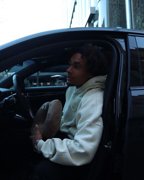 Manchester United fans are all saying the same thing about Zirkzee and ...