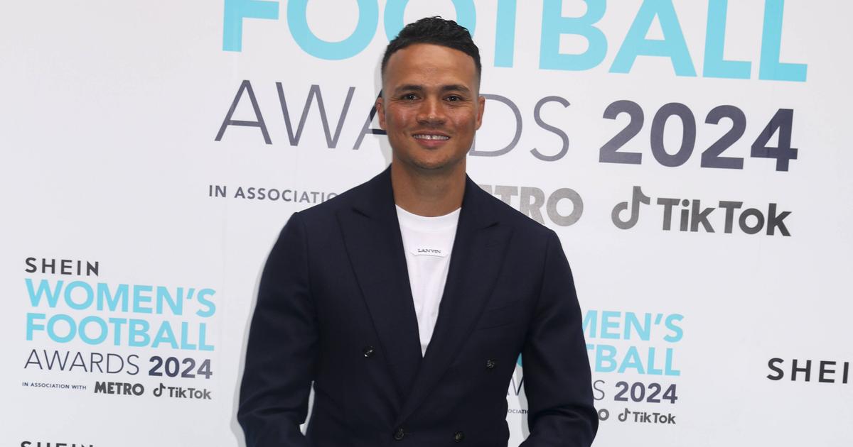 Married father-of-four football television presenter allegedly begs for ...