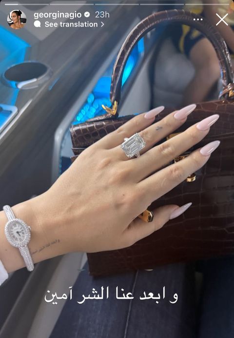 RING O’CLOCK! Ronaldo's fiancée Georgina Rodriguez flaunts TWO massive ...