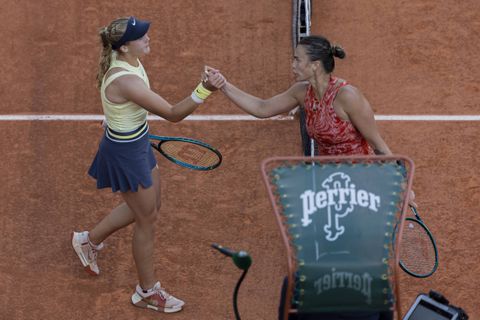 Mirra Andreeva: Biography, Nationality, Age, Height, Ranking, Prize ...