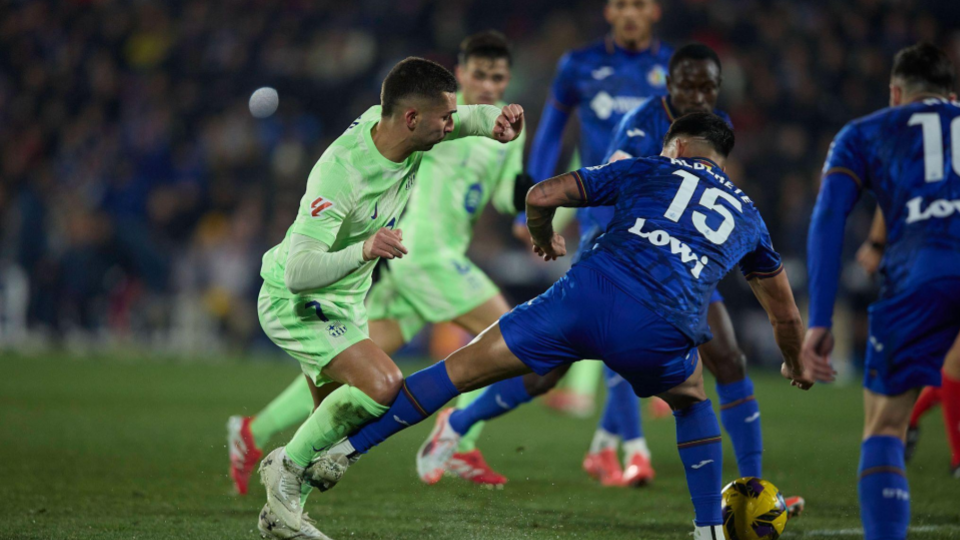 Getafe end Barcelona's bright start to 2025 to extend record at ...