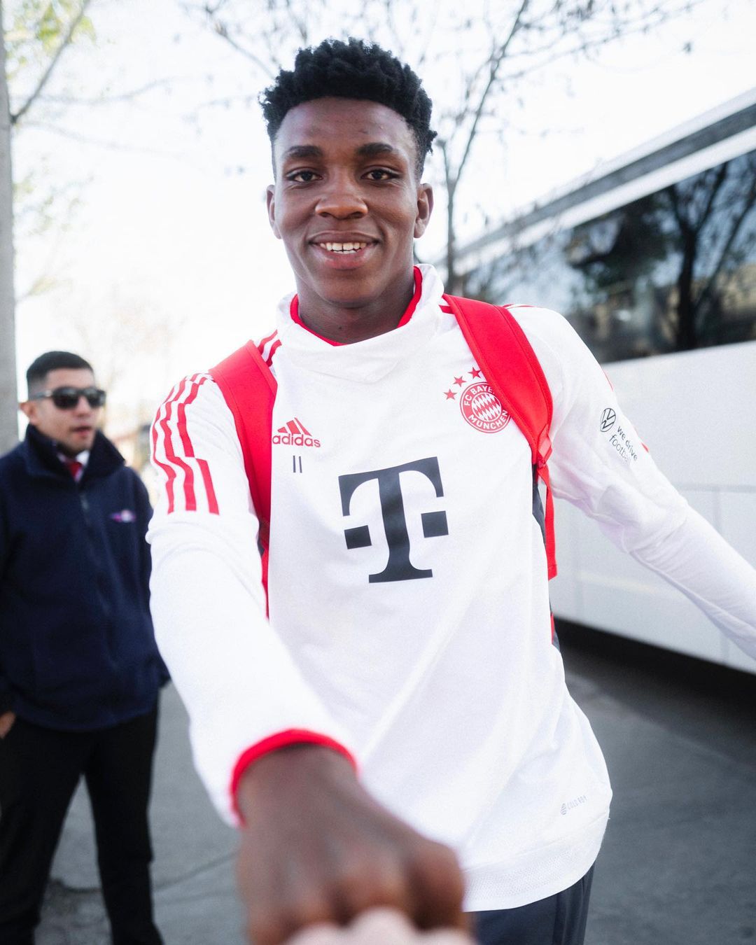Bayern Munich celebrate 3 Nigerian teenagers - Pulse Sports Nigeria