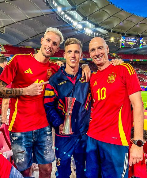 Dani Olmo Net Worth: Profile, Age, Career, Salary, Girlfriend, How Rich ...