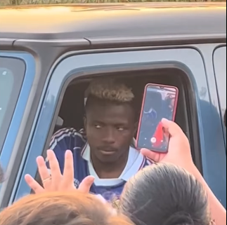 Angry Victor Osimhen blasts Napoli fans for blocking his car | Pulse ...