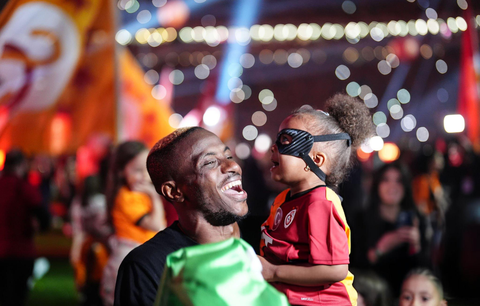 WATCH: Victor Osimhen celebrates Galatasaray's title win with his ...