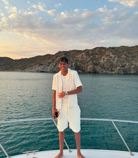 17-year-old Lamine Yamal and girlfriend Alex Padilla 'love up' on boat ...