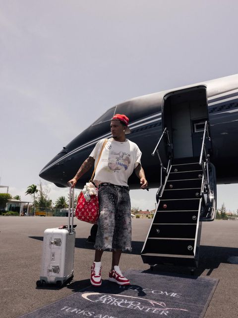 Jadon Sancho UNFOLLOWS American rapper Saweetie as dating rumours fade ...