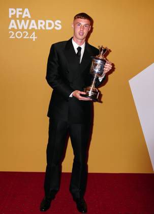 Cole Palmer and his stunning girlfriend Connie Grace steal spotlight at ...