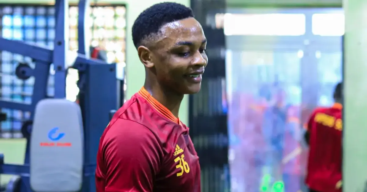 Erick Kambale: Forward names two players that have helped him fit in at ...