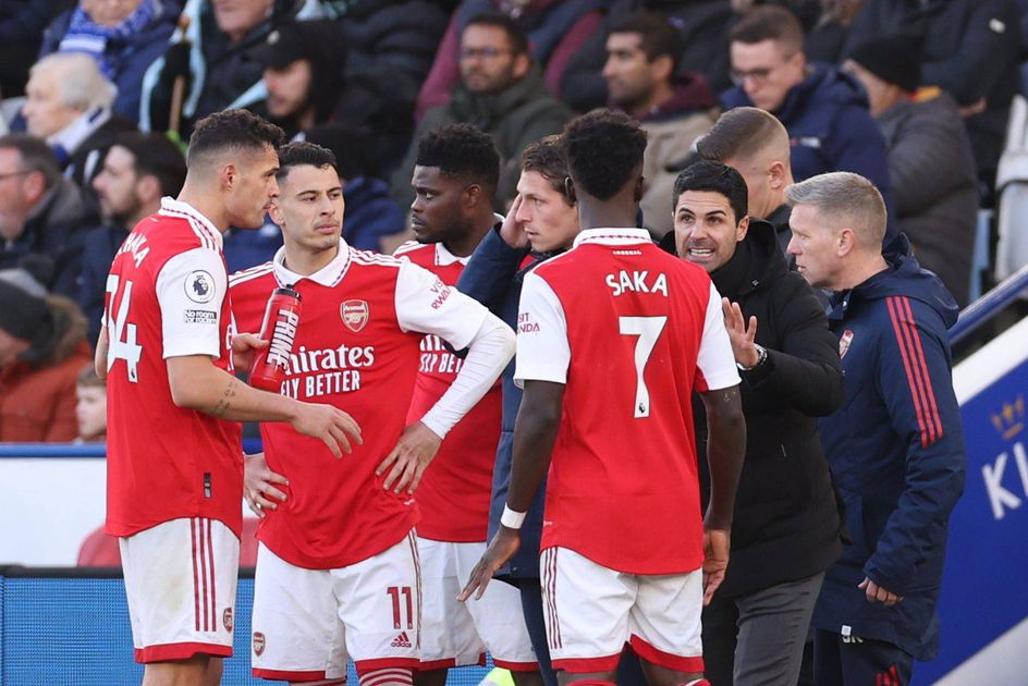 Arsenal set unwanted record as title challenge reaches heartbreaking ...