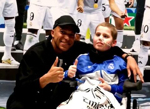 Mbappé melts hearts after granting last wish of a child suffering from ...