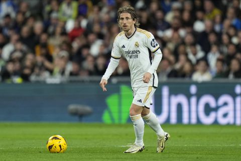 'Don't cry because it's over, smile because it happened' - Modric final ...
