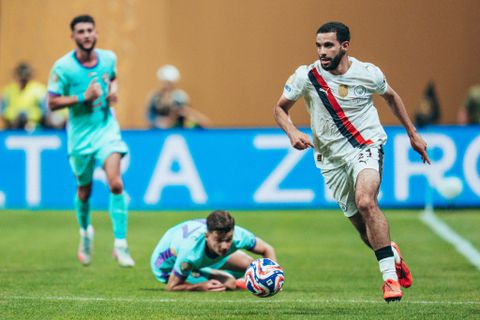 FIFA Club World Cup: Ilkay Gundogan powers Manchester City to 6-0 win ...