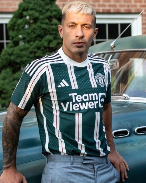 'Most beautiful' Super Falcons defender Alozie in love with 'fire ...