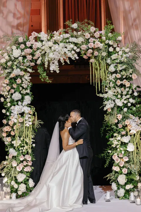 Taylor Rooks is MARRIED! Beautiful sports journalist breaks internet ...