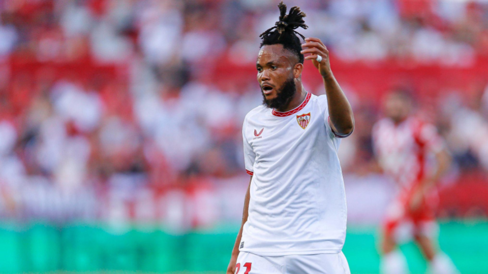 Nigerian star Chidera Ejuke saves 10-man Sevilla with late goal in ...