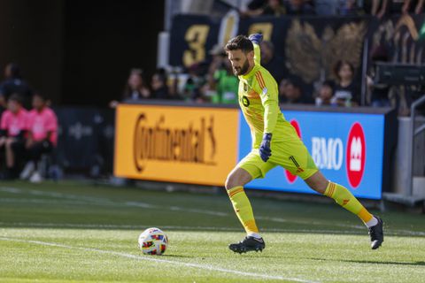 Hugo Lloris: Former Tottenham goalkeeper set new record in MLS debut ...