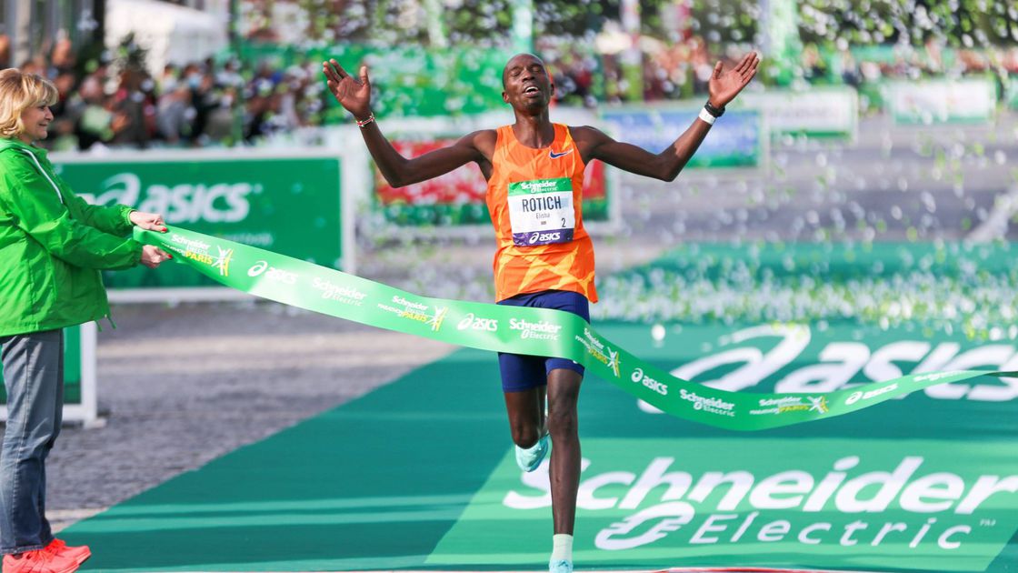 Course records in danger as strong fields assemble for Sunday's ...