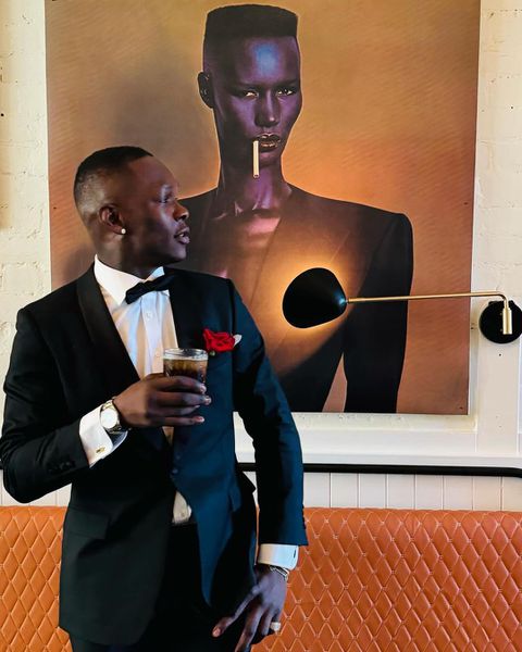 Israel Adesanya and Muhammad Ali: Nigerian Stylebender shows off style ...