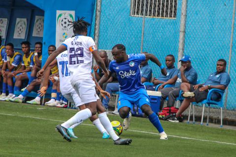 You need to leave: Frustrated Enyimba fans call for Nwankwo Kanu's ...