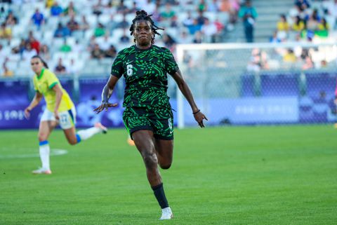 Anthony Joshua links up with beautiful Super Falcons duo Michelle Alozie and Esther Okoronkwo ...