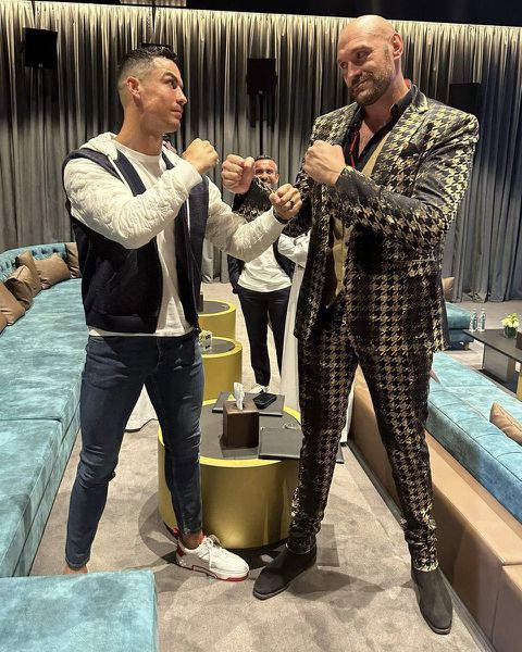 Tyson Fury Biography, Net Worth, Age, Height, Boxing Record, Wife, and ...