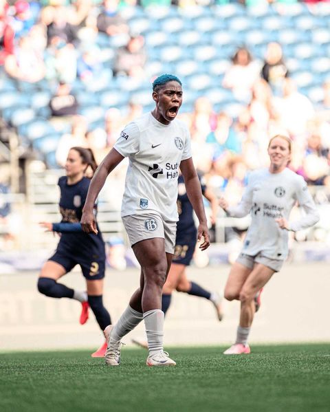 Watch Asisat Oshoala score winning penalty for Bay FC against Seattle ...