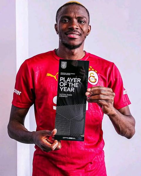 'I love Drogba a lot' – Osimhen names Chelsea legend, Zlatan & 2 other ...