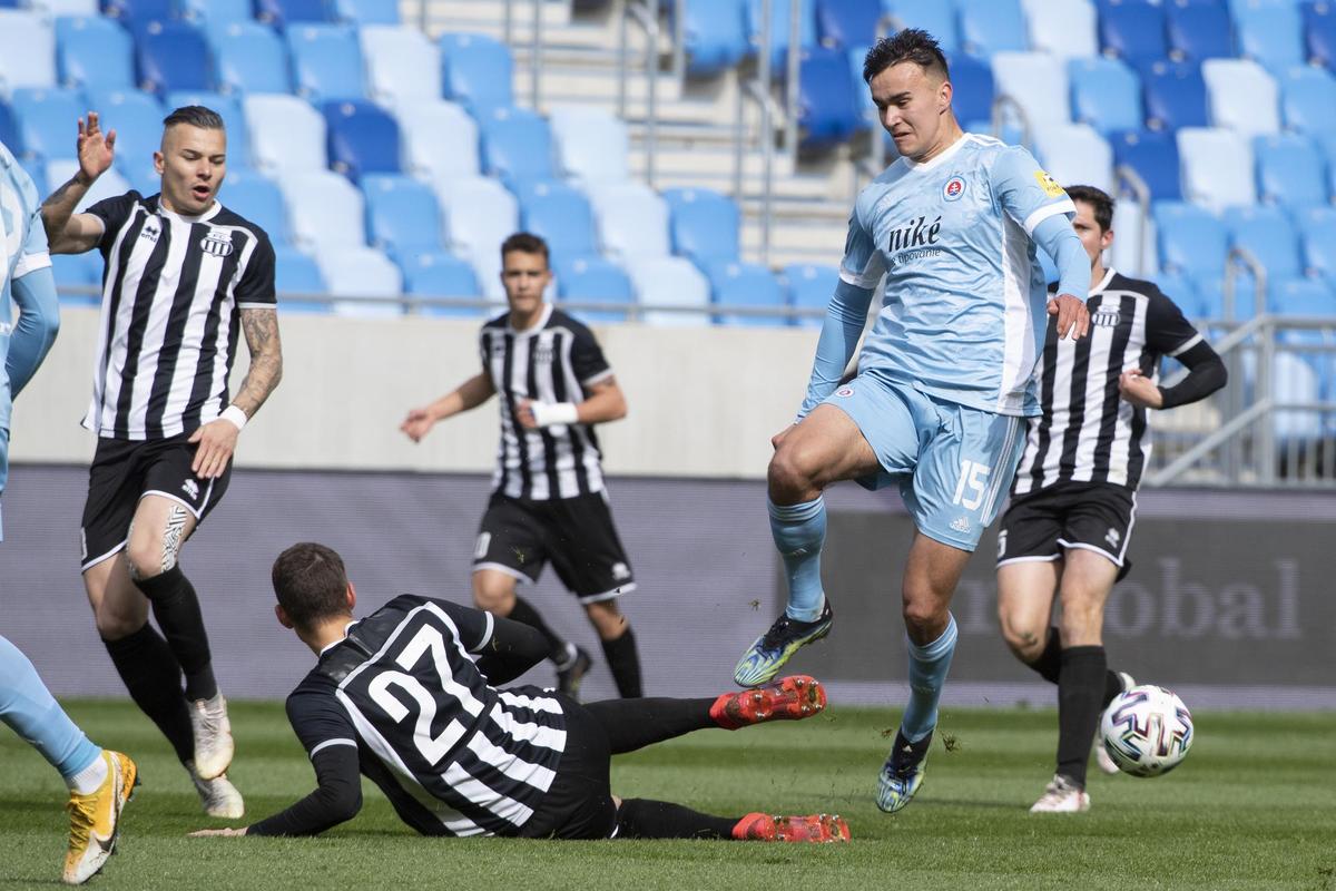 Slovnaft Cup: ŠK Slovan Bratislava - FC Petržalka 5:1 | Šport.sk